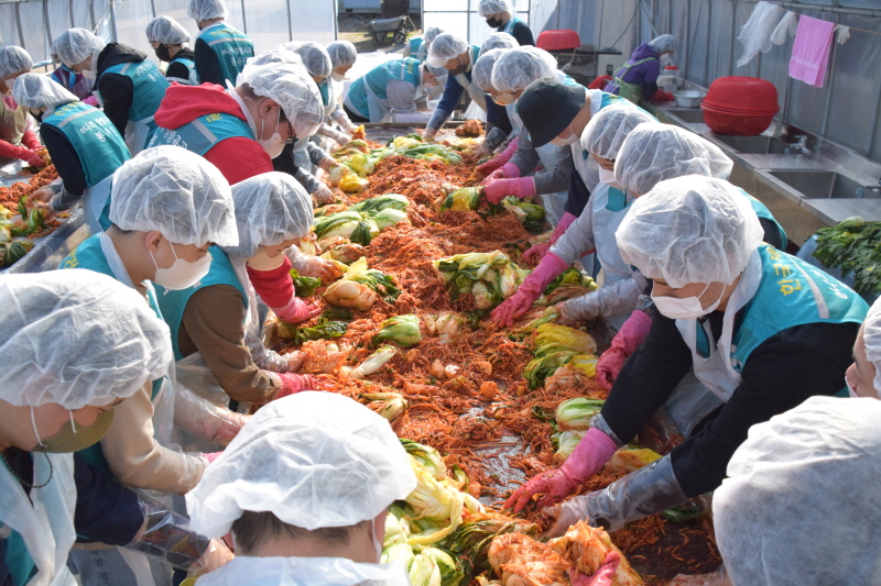 포토뉴스 - 한국재정정보원, 2022년 사랑의 김장김치 나눔 활동 실시 상세화면 | 한국재정정보원 > 알림·소식 > 포토뉴스